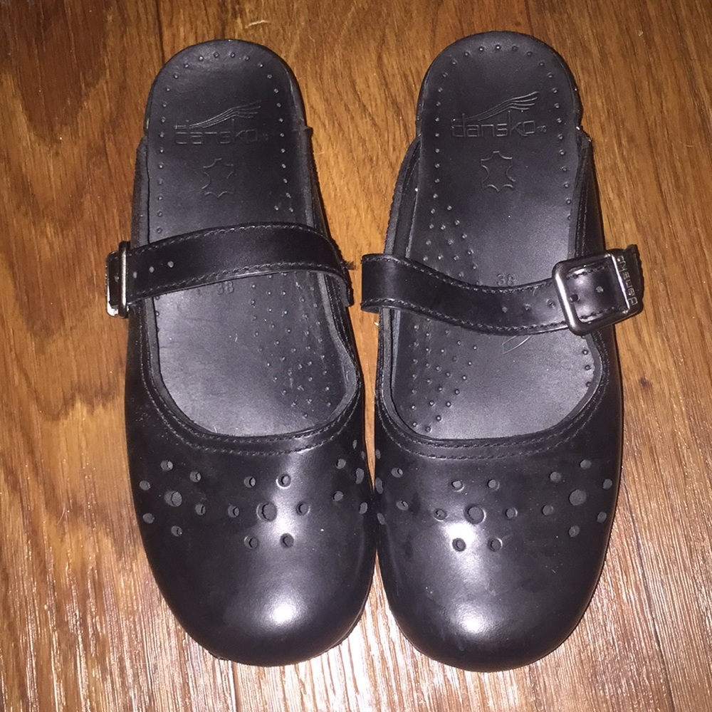 Brand New Dansko Shoes - Gem